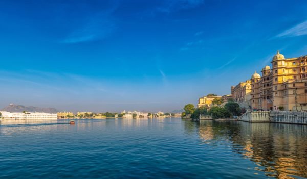 Why Is Udaipur Known As The 'City Of Lakes'? - hide-in